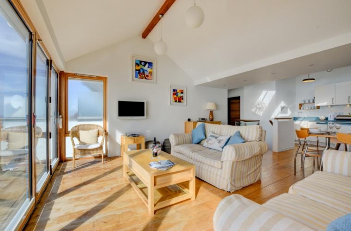 14 Unique Places To Stay In Cornwall - Adventure Bagging