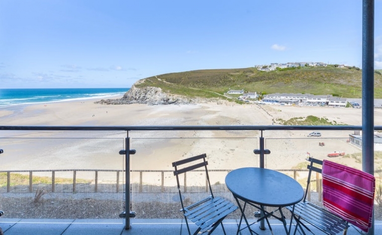 14 Unique Places To Stay In Cornwall - Adventure Bagging